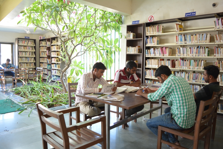 Shri Mayank-Samir Central Library - Vidyamandir Trust, Palanpur